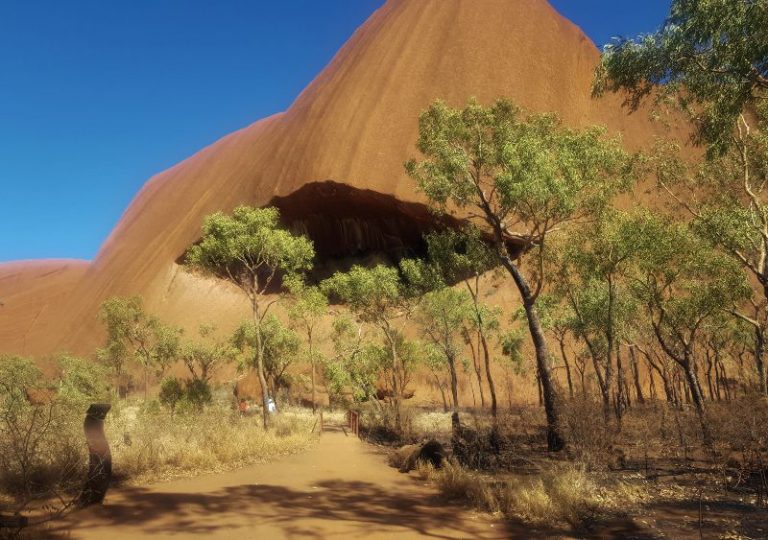 Walks at Uluru - Everything you need to know | Australia Your Way