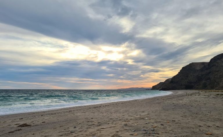 The Best beaches in Adelaide Local Guide +Map | Australia Your Way